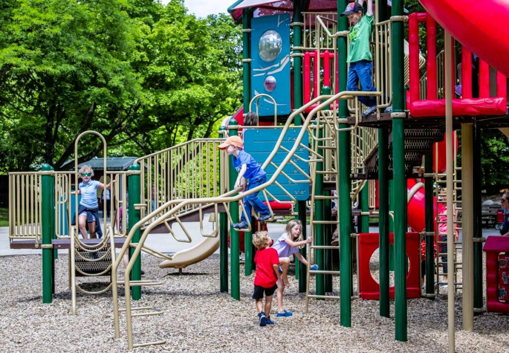 Activities - Milwaukee County Zoo
